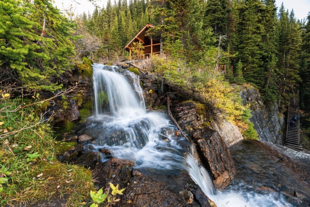The Perfect Banff Itinerary - 5 Days Exploring Banff in Summer - Ruhls ...