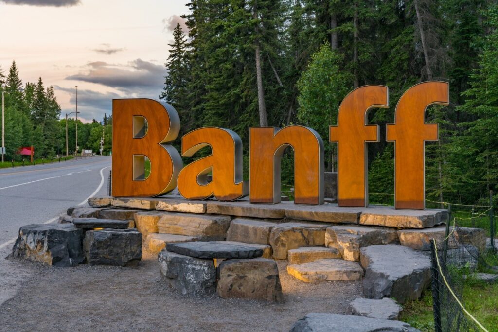 The Perfect Banff Itinerary - 5 Days Exploring Banff in Summer - Ruhls ...