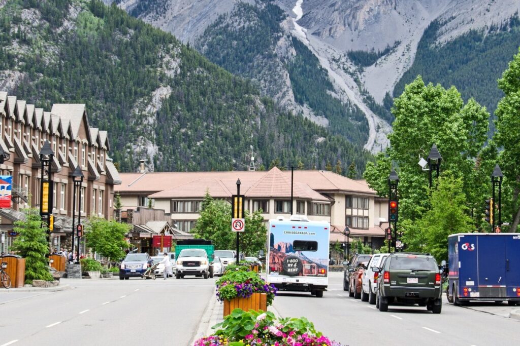 The Perfect Banff Itinerary - 5 Days Exploring Banff in Summer - Ruhls ...